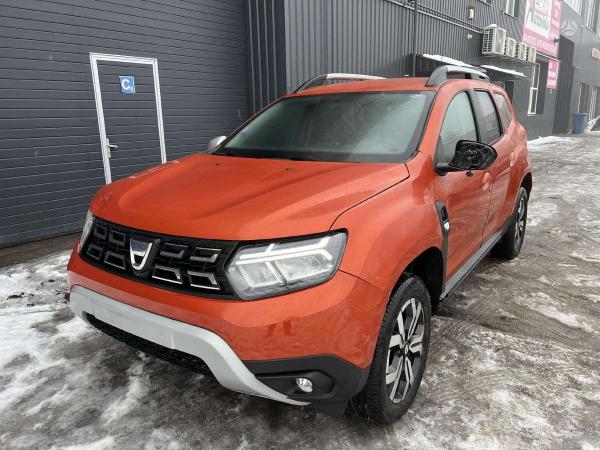 Orange Dacia Duster 2022 in Alytus, with an engine capacity of 1.33 L and mileage of 57 thousand km for 9900 €, photo 1 on AUTOMOTO.COM.LV