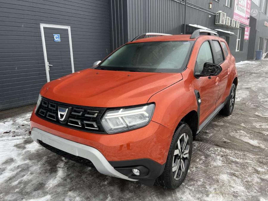 Orange Dacia Duster 2022 in Alytus, with an engine capacity of 1.33 L and mileage of 57 thousand km for 9900 €, photo 1 on AUTOMOTO.COM.LV