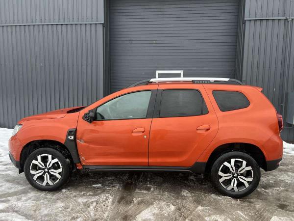 Orange Dacia Duster 2022 in Alytus, with an engine capacity of 1.33 L and mileage of 57 thousand km for 9700 €, photo 8 on AUTOMOTO.COM.LV
