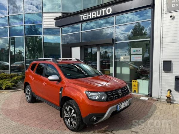 Orange Dacia Duster 2022 in Valmiera, with an engine capacity of 1.00 L and mileage of 82 thousand km for 14999 €, photo 1 on AUTOMOTO.COM.LV