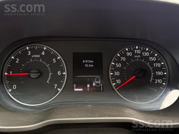 Orange Dacia Duster 2022 in Valmiera, with an engine capacity of 1.00 L and mileage of 82 thousand km for 14999 €, photo 10 on AUTOMOTO.COM.LV