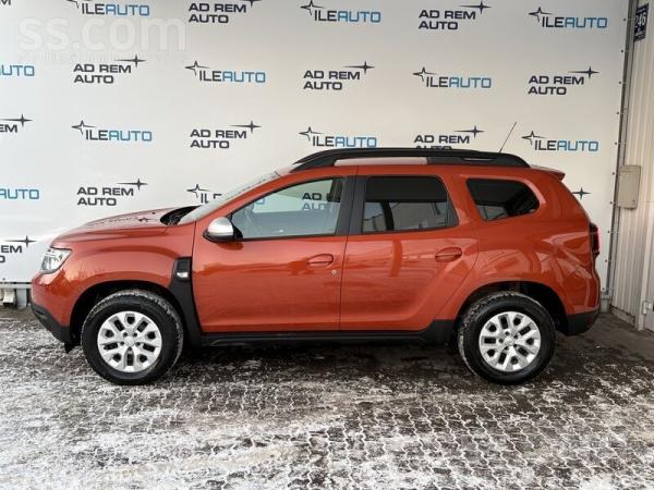 Orange Dacia Duster 2023 in Riga, with an engine capacity of 1.30 L and mileage of 164 thousand km for 11500 €, photo 3 on AUTOMOTO.COM.LV