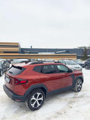 Orange Dacia Duster 2025 in Vilnius, with an engine capacity of 1.60 L and mileage of 27 thousand km for 24500 €, photo 2 on AUTOMOTO.COM.LV