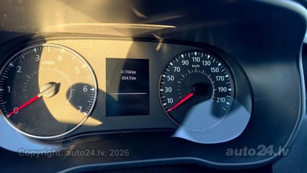 Orange Dacia Duster 2021 in Tallinn, with an engine capacity of 1.30 L and mileage of 42 thousand km for 14999 €, photo 5 on AUTOMOTO.COM.LV