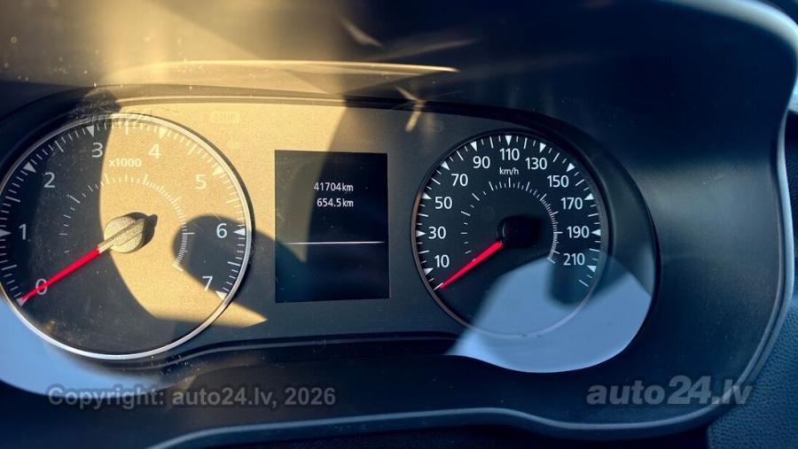 Orange Dacia Duster 2021 in Tallinn, with an engine capacity of 1.30 L and mileage of 42 thousand km for 14999 €, photo 6 on AUTOMOTO.COM.LV