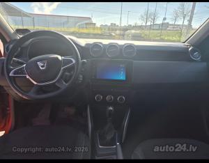 Orange Dacia Duster 2021 in Tallinn, with an engine capacity of 1.30 L and mileage of 140 thousand km for 12500 €, photo 5 on AUTOMOTO.COM.LV