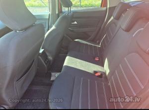 Orange Dacia Duster 2021 in Tallinn, with an engine capacity of 1.30 L and mileage of 140 thousand km for 12500 €, photo 6 on AUTOMOTO.COM.LV