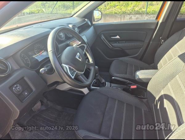 Orange Dacia Duster 2021 in Tallinn, with an engine capacity of 1.30 L and mileage of 140 thousand km for 12500 €, photo 6 on AUTOMOTO.COM.LV