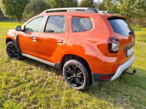 Oranžs Dacia Duster 2023 Tartu, ar dzinēja tilpumu 1.30 L un nobraukumu 58 tūkst. km par 14900 €, foto 4 vietnē AUTOMOTO.COM.LV