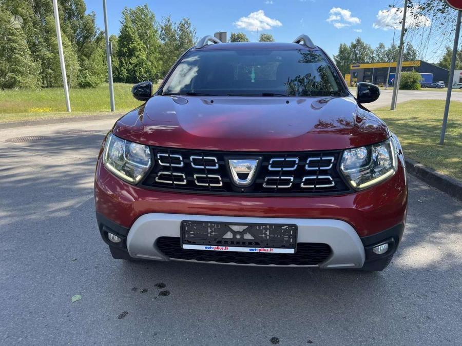 Red Dacia Duster 2020 in Taurage, with an engine capacity of 1.00 L and mileage of 195 thousand km for 7600 €, photo 3 on AUTOMOTO.COM.LV
