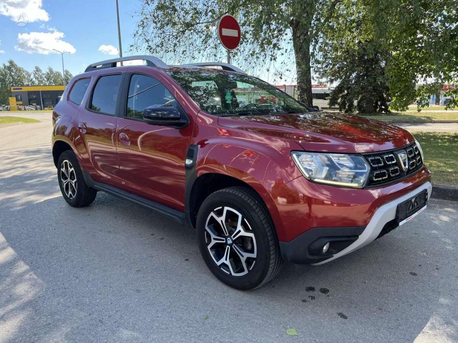 Red Dacia Duster 2020 in Taurage, with an engine capacity of 1.00 L and mileage of 195 thousand km for 7600 €, photo 4 on AUTOMOTO.COM.LV