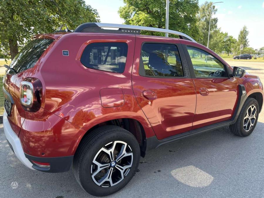 Red Dacia Duster 2020 in Taurage, with an engine capacity of 1.00 L and mileage of 195 thousand km for 7600 €, photo 6 on AUTOMOTO.COM.LV