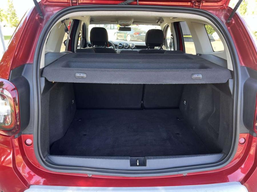 Red Dacia Duster 2020 in Taurage, with an engine capacity of 1.00 L and mileage of 195 thousand km for 7600 €, photo 16 on AUTOMOTO.COM.LV