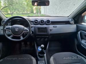Red Dacia Duster 2021 in Tallinn, with an engine capacity of 1.50 L and mileage of 187 thousand km for 11999 €, photo 5 on AUTOMOTO.COM.LV