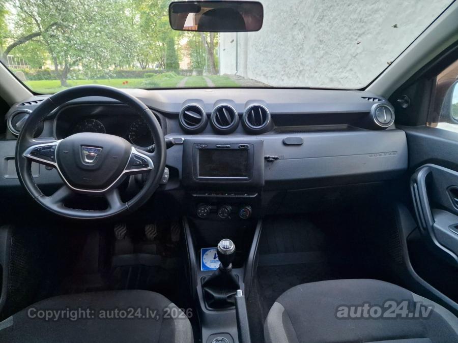 Red Dacia Duster 2021 in Tallinn, with an engine capacity of 1.50 L and mileage of 187 thousand km for 11999 €, photo 5 on AUTOMOTO.COM.LV