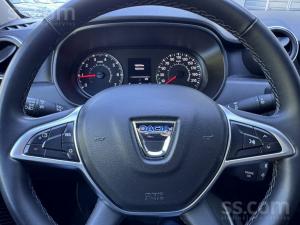 Red Dacia Duster 2021 in Riga, with an engine capacity of 1.00 L and mileage of 166 thousand km for 9200 €, photo 21 on AUTOMOTO.COM.LV