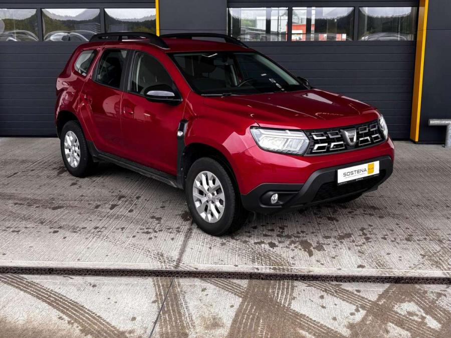 Красный Дачия Duster 2021 в Вильнюс, объемом двигателя 1.00 л и пробегом 76 тыс. км за 10500 €, фото 1 на AUTOMOTO.COM.LV