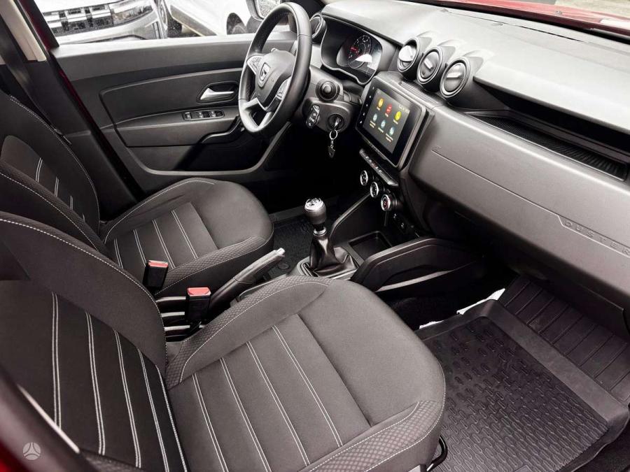 Красный Дачия Duster 2021 в Вильнюс, объемом двигателя 1.00 л и пробегом 76 тыс. км за 10500 €, фото 8 на AUTOMOTO.COM.LV