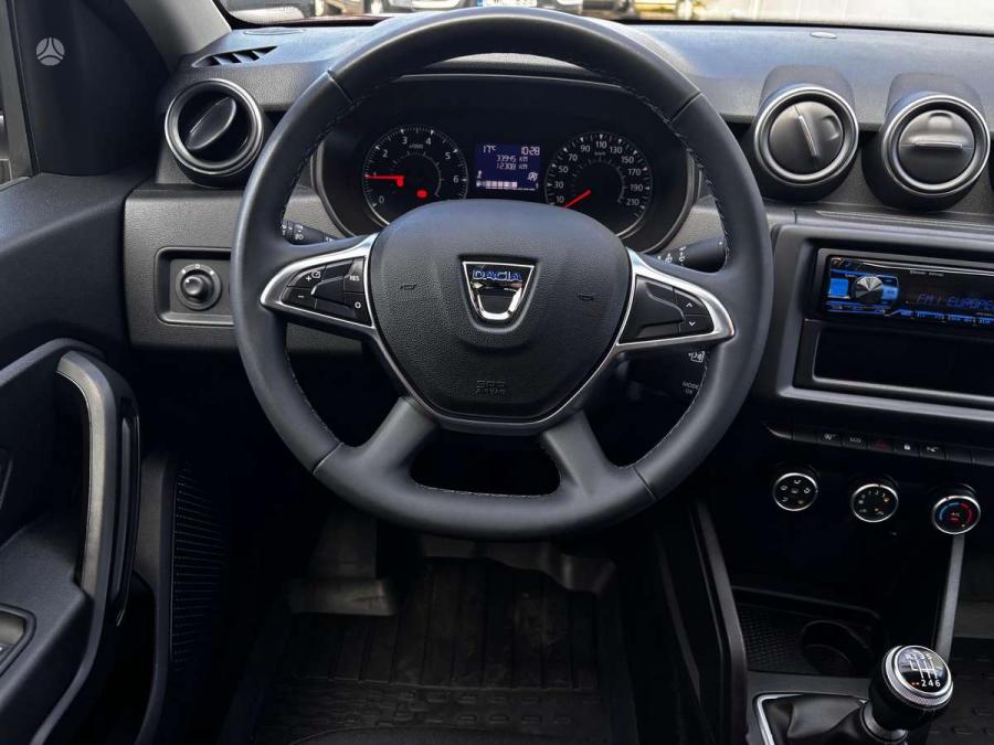 Красный Дачия Duster 2021 в Вильнюс, объемом двигателя 1.00 л и пробегом 35 тыс. км за 10000 €, фото 10 на AUTOMOTO.COM.LV