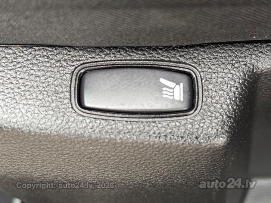 Red Dacia Duster 2021 in Paide, with an engine capacity of 1.00 L and mileage of 91 thousand km for 8990 €, photo 21 on AUTOMOTO.COM.LV