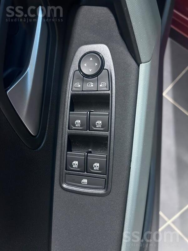 Sarkans Dacia Duster 2026 Daugavpils, ar dzinēja tilpumu 1.20 L un nobraukumu 19 tūkst. km par 29445 €, foto 10 vietnē AUTOMOTO.COM.LV