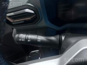 Sarkans Dacia Duster 2026 Daugavpils, ar dzinēja tilpumu 1.20 L un nobraukumu 19 tūkst. km par 29445 €, foto 13 vietnē AUTOMOTO.COM.LV