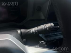 Sarkans Dacia Duster 2026 Daugavpils, ar dzinēja tilpumu 1.20 L un nobraukumu 19 tūkst. km par 29445 €, foto 14 vietnē AUTOMOTO.COM.LV
