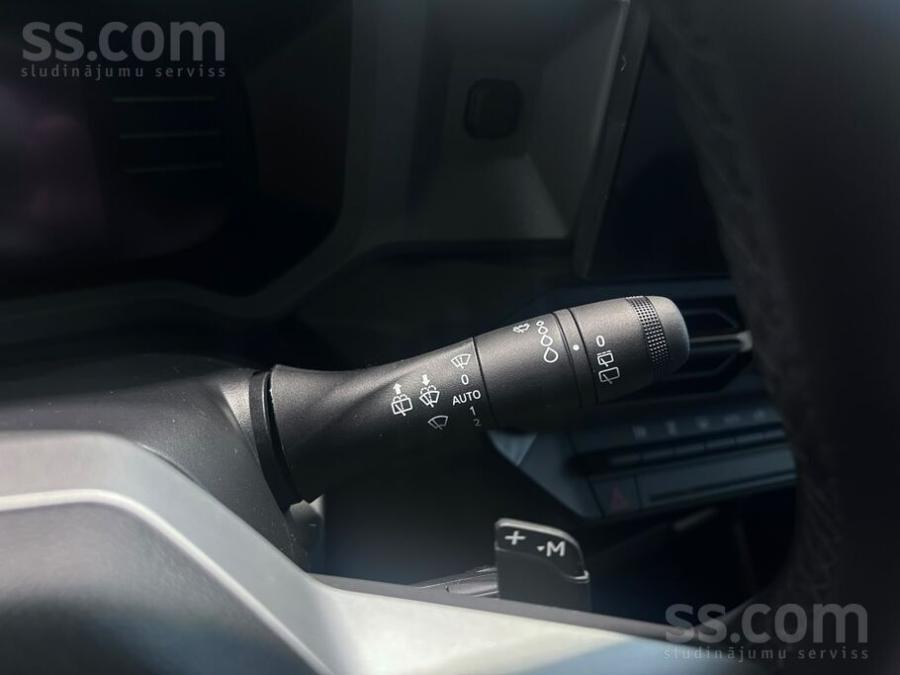 Sarkans Dacia Duster 2026 Daugavpils, ar dzinēja tilpumu 1.20 L un nobraukumu 19 tūkst. km par 29445 €, foto 14 vietnē AUTOMOTO.COM.LV