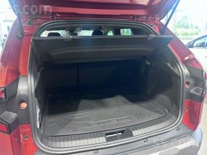 Sarkans Dacia Duster 2026 Daugavpils, ar dzinēja tilpumu 1.20 L un nobraukumu 19 tūkst. km par 29445 €, foto 24 vietnē AUTOMOTO.COM.LV