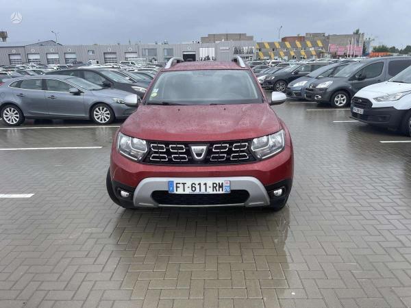Red Dacia Duster 2020 in Taurage, with an engine capacity of 1.50 L and mileage of 193 thousand km for 8200 €, photo 2 on AUTOMOTO.COM.LV