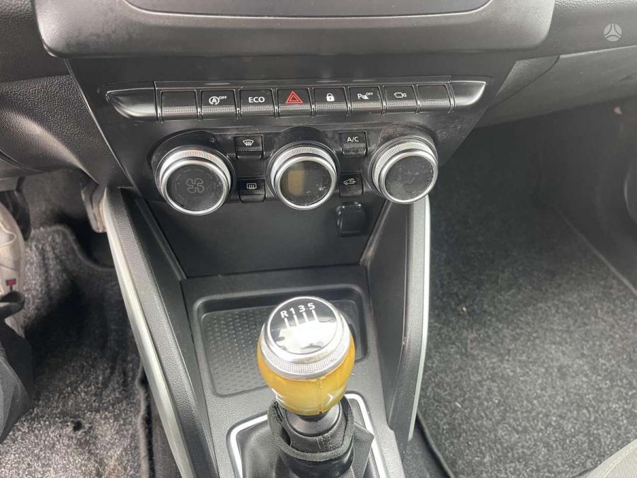 Красный Дачия Duster 2020 в Таураге, объемом двигателя 1.50 л и пробегом 193 тыс. км за 8200 €, фото 21 на AUTOMOTO.COM.LV