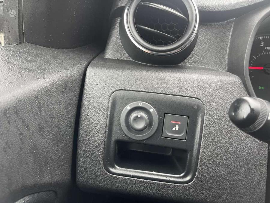 Красный Дачия Duster 2020 в Таураге, объемом двигателя 1.50 л и пробегом 193 тыс. км за 8200 €, фото 24 на AUTOMOTO.COM.LV