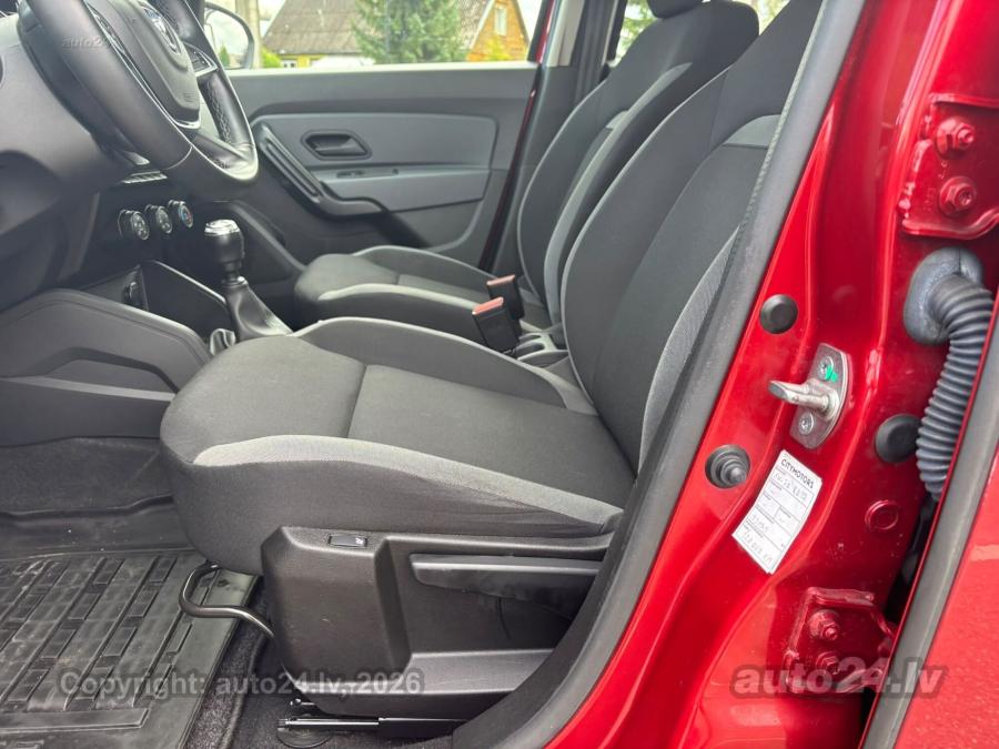 Sarkans Dacia Duster 2020 Paide, ar dzinēja tilpumu 1.30 L un nobraukumu 140 tūkst. km par 9950 €, foto 18 vietnē AUTOMOTO.COM.LV