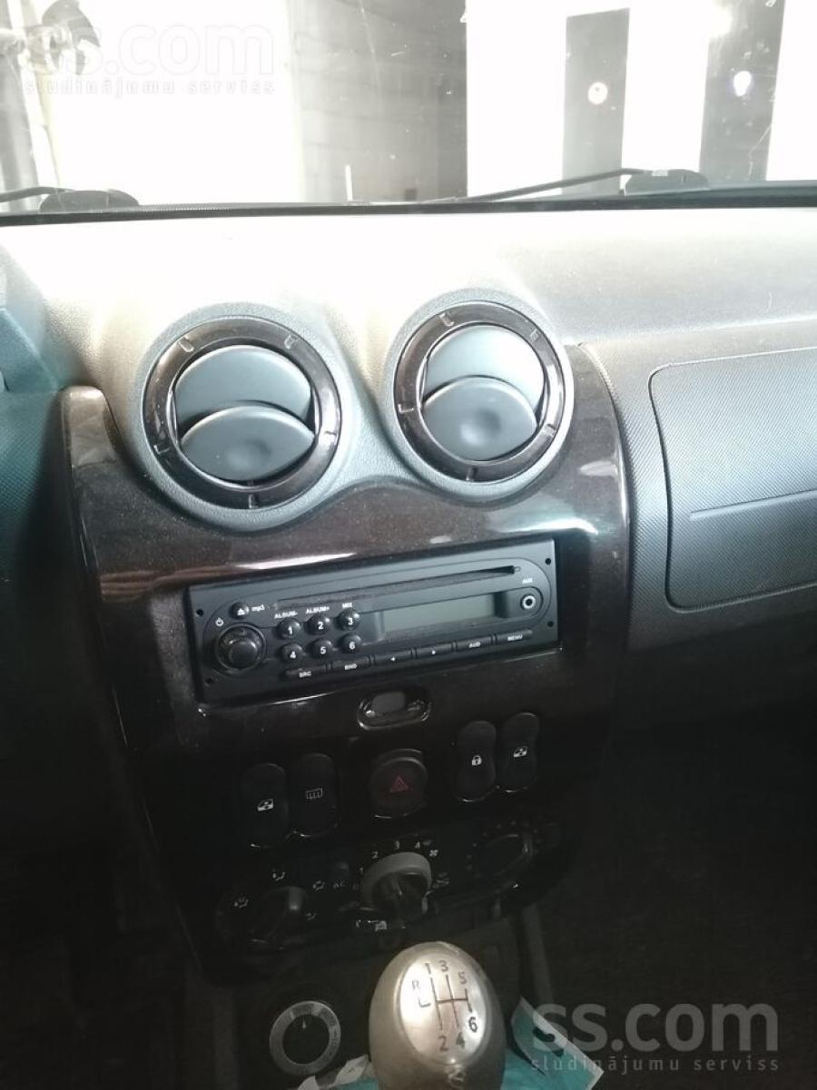 Dacia Duster 2011 Rīga, ar dzinēja tilpumu 1.50 L un nobraukumu 214 tūkst. km par 5300 €, foto 6 vietnē AUTOMOTO.COM.LV