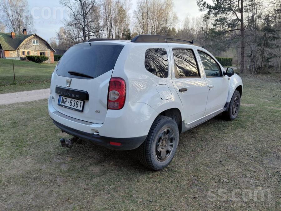 Белый Дачия Duster 2010 в Лиепая, объемом двигателя 1.50 л и пробегом 305 тыс. км за 3000 €, фото 4 на AUTOMOTO.COM.LV