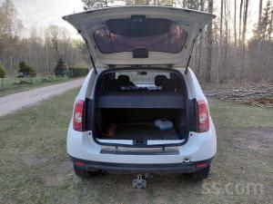 Белый Дачия Duster 2010 в Лиепая, объемом двигателя 1.50 л и пробегом 305 тыс. км за 3000 €, фото 6 на AUTOMOTO.COM.LV