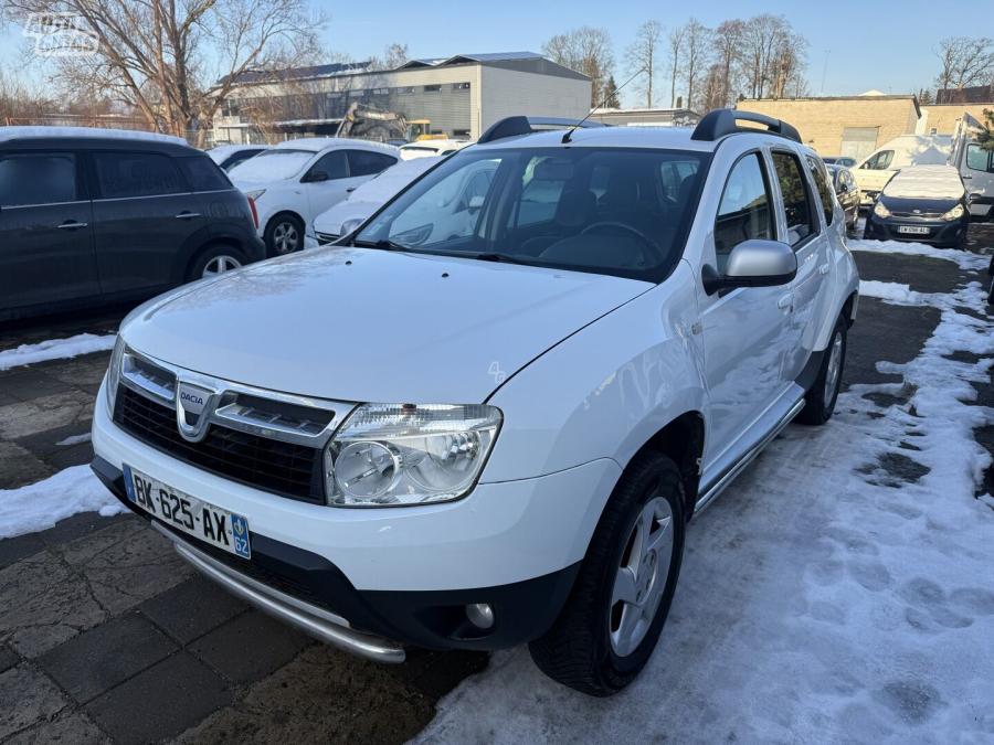Balts Dacia Duster 2011 Telšiai, ar dzinēja tilpumu 1.50 L un nobraukumu 227 tūkst. km par 4650 €, foto 2 vietnē AUTOMOTO.COM.LV