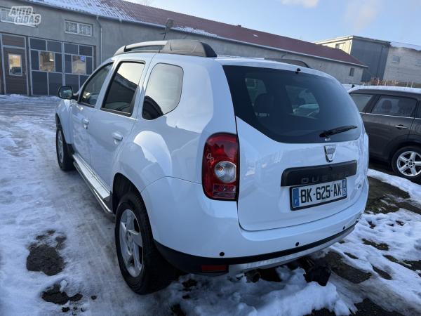 White Dacia Duster 2011 in Telschi, with an engine capacity of 1.50 L and mileage of 227 thousand km for 4650 €, photo 3 on AUTOMOTO.COM.LV
