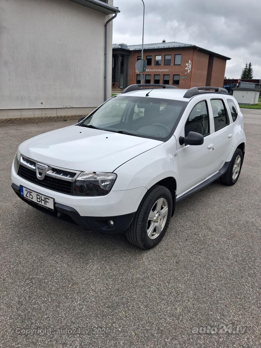Balts Dacia Duster 2012 Tallina, ar dzinēja tilpumu 1.50 L un nobraukumu 200 tūkst. km par 5500 €, foto 1 vietnē AUTOMOTO.COM.LV