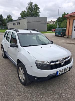 Balts Dacia Duster 2012 Tallina, ar dzinēja tilpumu 1.50 L un nobraukumu 200 tūkst. km par 5500 €, foto 3 vietnē AUTOMOTO.COM.LV