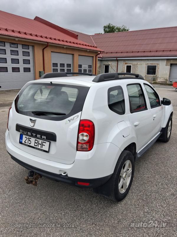 Balts Dacia Duster 2012 Tallina, ar dzinēja tilpumu 1.50 L un nobraukumu 200 tūkst. km par 5500 €, foto 3 vietnē AUTOMOTO.COM.LV