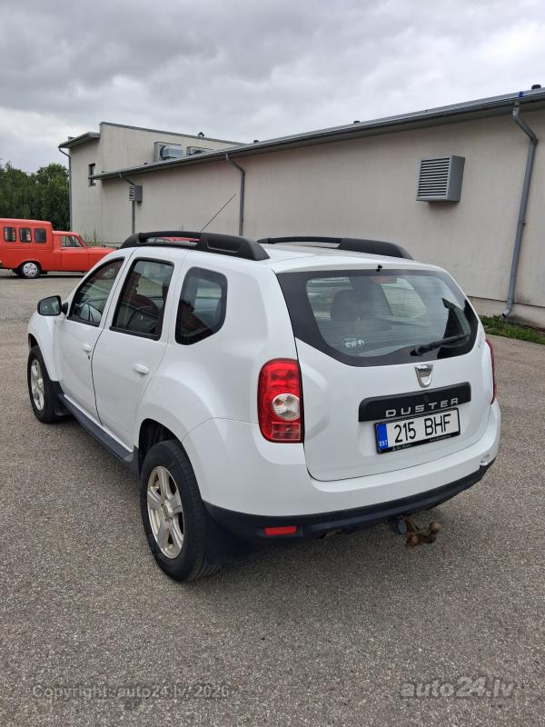 Balts Dacia Duster 2012 Tallina, ar dzinēja tilpumu 1.50 L un nobraukumu 200 tūkst. km par 5500 €, foto 4 vietnē AUTOMOTO.COM.LV