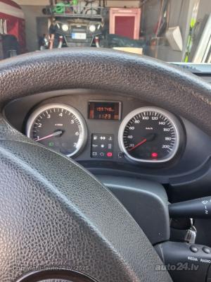 Balts Dacia Duster 2012 Tallina, ar dzinēja tilpumu 1.50 L un nobraukumu 200 tūkst. km par 5500 €, foto 9 vietnē AUTOMOTO.COM.LV