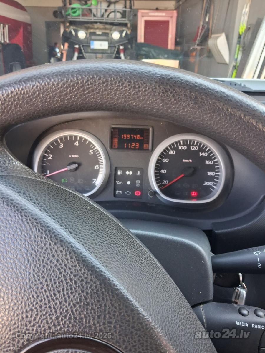 Balts Dacia Duster 2012 Tallina, ar dzinēja tilpumu 1.50 L un nobraukumu 200 tūkst. km par 5500 €, foto 9 vietnē AUTOMOTO.COM.LV