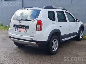 White Dacia Duster 2012 in Ogre, with an engine capacity of 1.50 L and mileage of 156 thousand km for 6750 €, photo 7 on AUTOMOTO.COM.LV