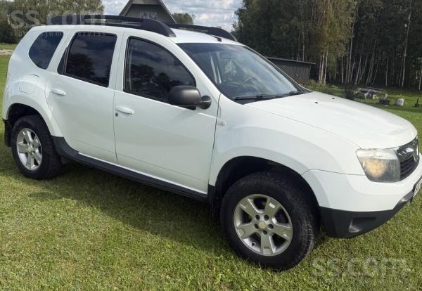 Белый Дачия Duster 2012 в Резекне, объемом двигателя 1.50 л и пробегом 216 тыс. км за 4900 €, фото 4 на AUTOMOTO.COM.LV