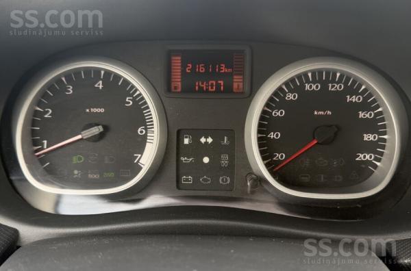 Белый Дачия Duster 2012 в Резекне, объемом двигателя 1.50 л и пробегом 216 тыс. км за 4900 €, фото 8 на AUTOMOTO.COM.LV