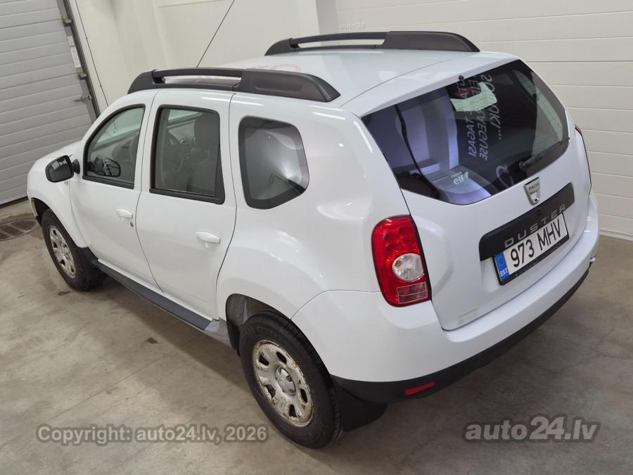 White Dacia Duster 2013 in Haapsalu, with an engine capacity of 1.50 L and mileage of 154 thousand km for 5899 €, photo 8 on AUTOMOTO.COM.LV
