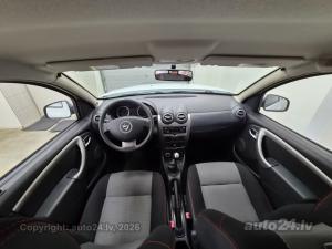 White Dacia Duster 2013 in Haapsalu, with an engine capacity of 1.50 L and mileage of 154 thousand km for 5899 €, photo 20 on AUTOMOTO.COM.LV
