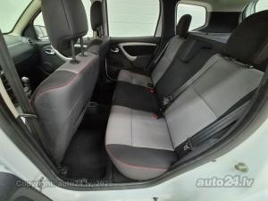 White Dacia Duster 2013 in Haapsalu, with an engine capacity of 1.50 L and mileage of 154 thousand km for 5899 €, photo 24 on AUTOMOTO.COM.LV